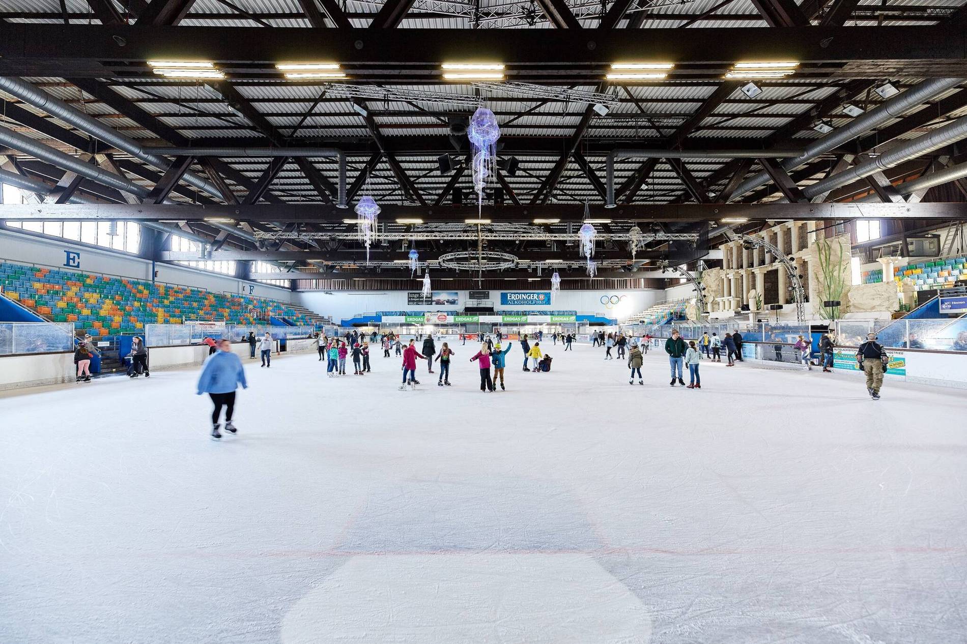 Grefrath: Eislaufsaison startet mit einer Ice-Opening-Party