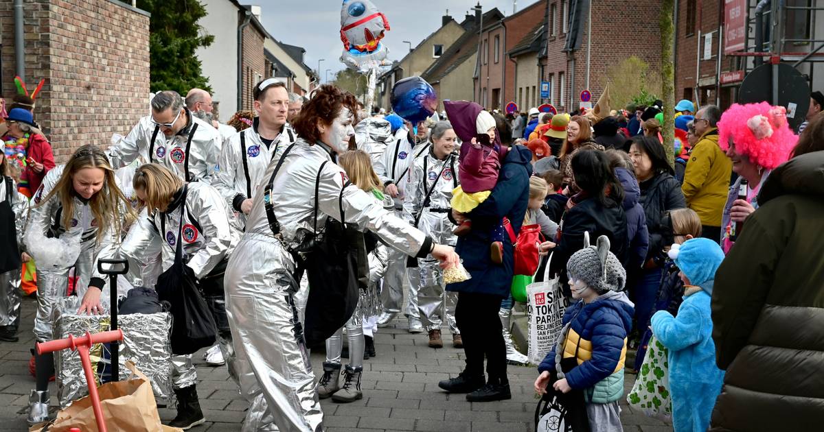 Tulpensonntagszug, Lärmzug und Rosenmontagszug in Willich