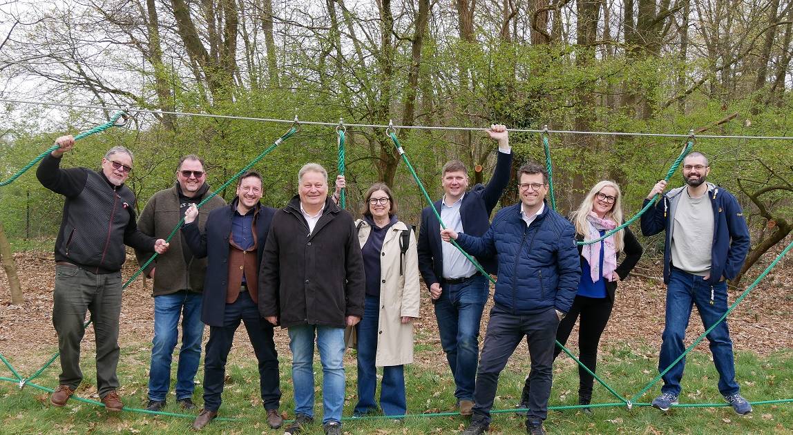 Jetzt eröffnet: Neue Kletterstrecke auf Kinderspielplatz