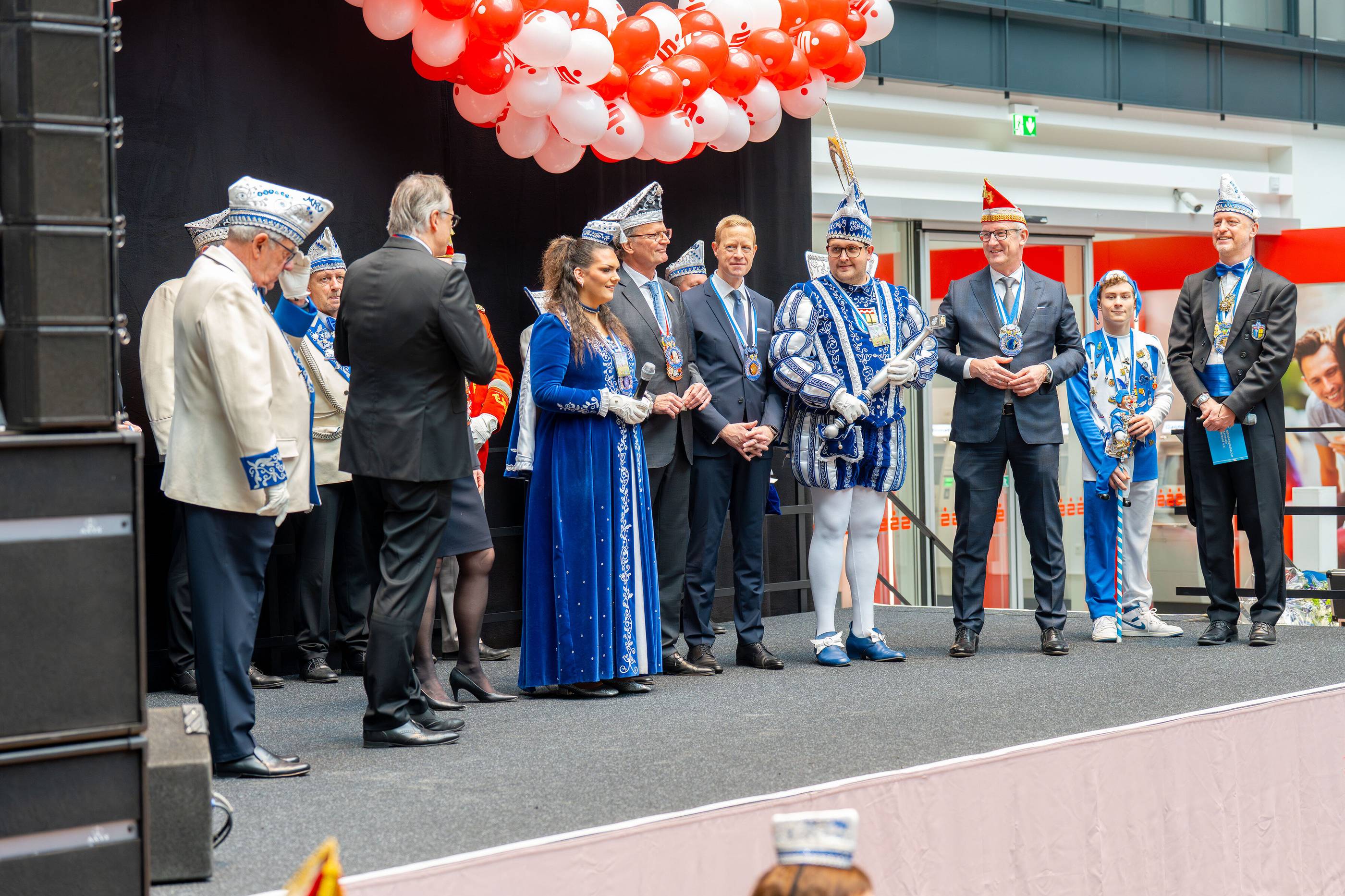 Empfang des Mönchengladbacher Prinzenpaares in der Sparkasse