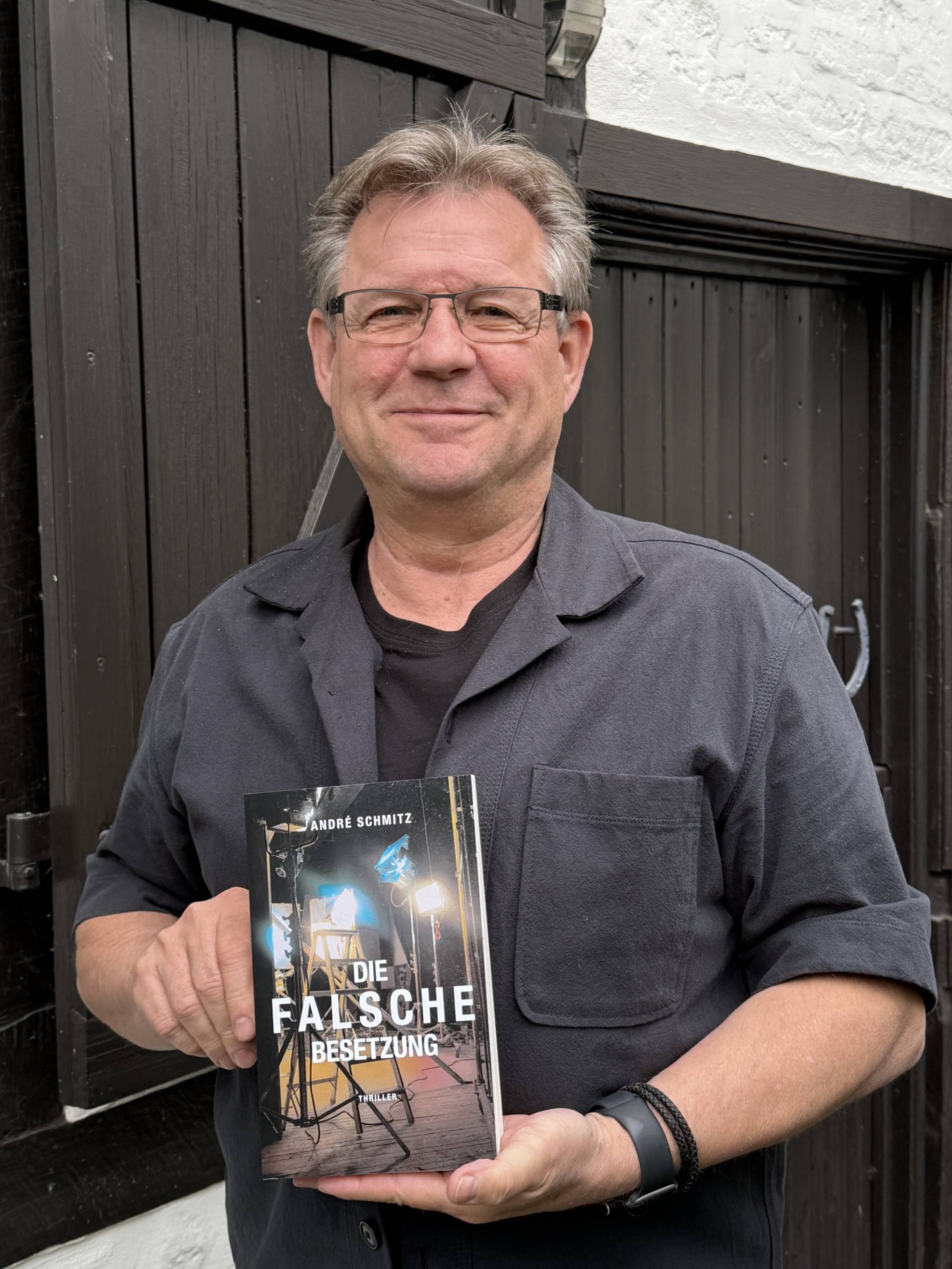 "Die Falsche Besetzung": Neues Buch vom Dülkener André Schmitz