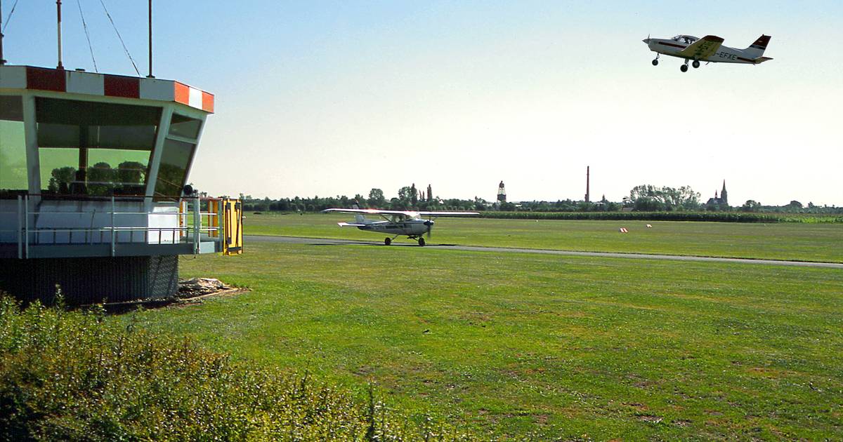 Flugzeugabsturz bei Grefrath: Pilot überlebt schwer verletzt